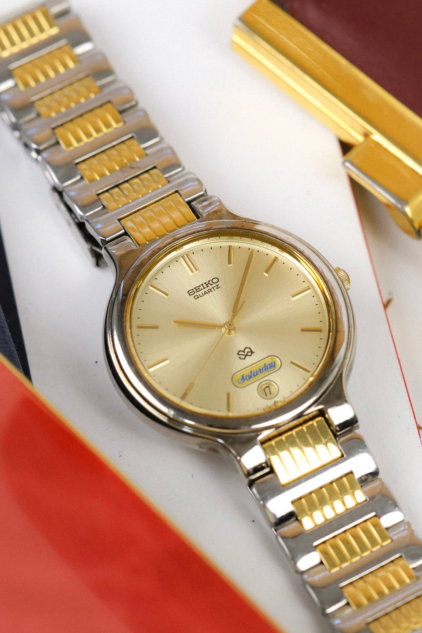 1990 Seiko SQ Champagne Script Font Day-Date – Oldtimer Watch Shop